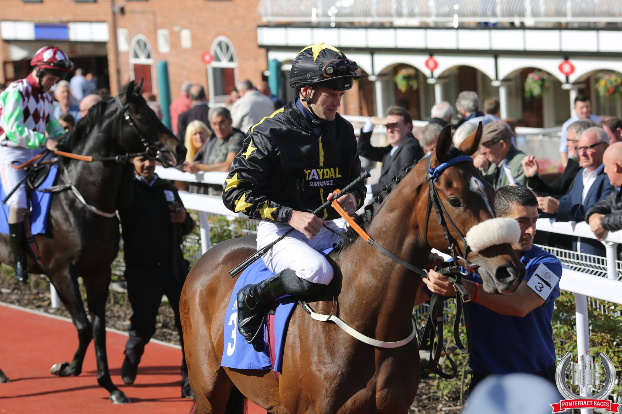 Race Days – Pontefract Races