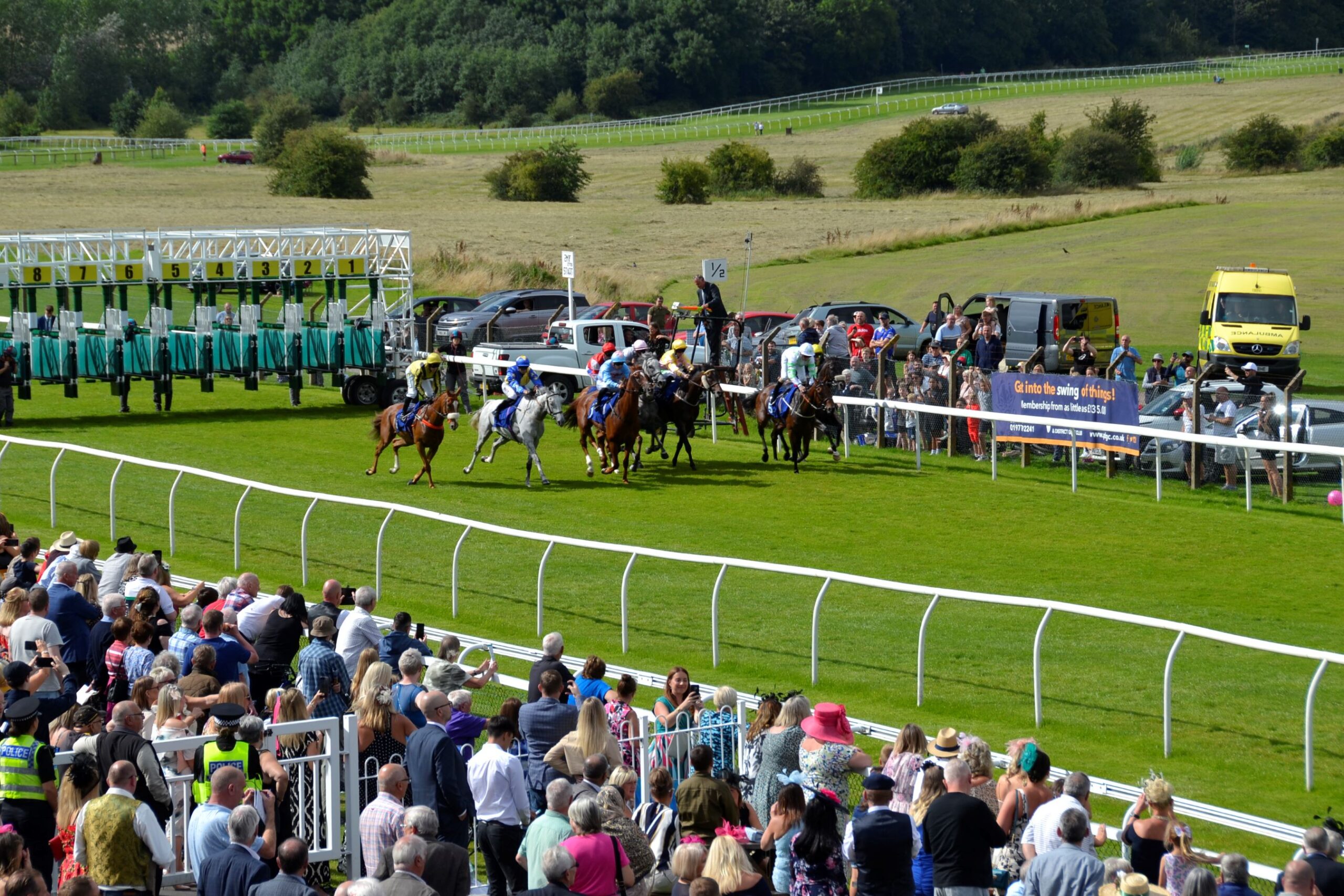 Race Days – Pontefract Races